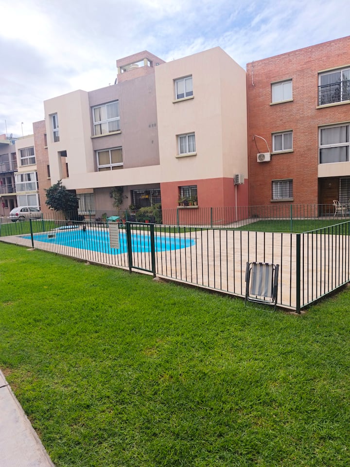Departamento Planta Baja 2 Dormitorios Cochera - San Juan, Argentina