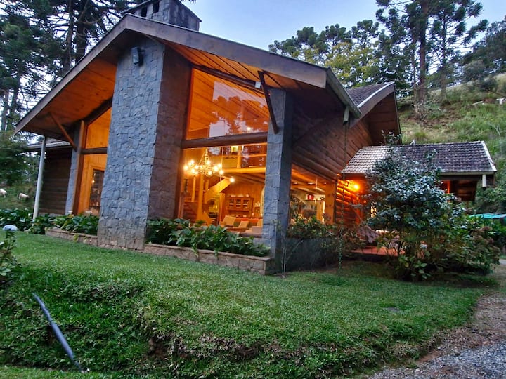 Casa De Campo Log Home Na Av. Pedro Paulo - Campos do Jordão