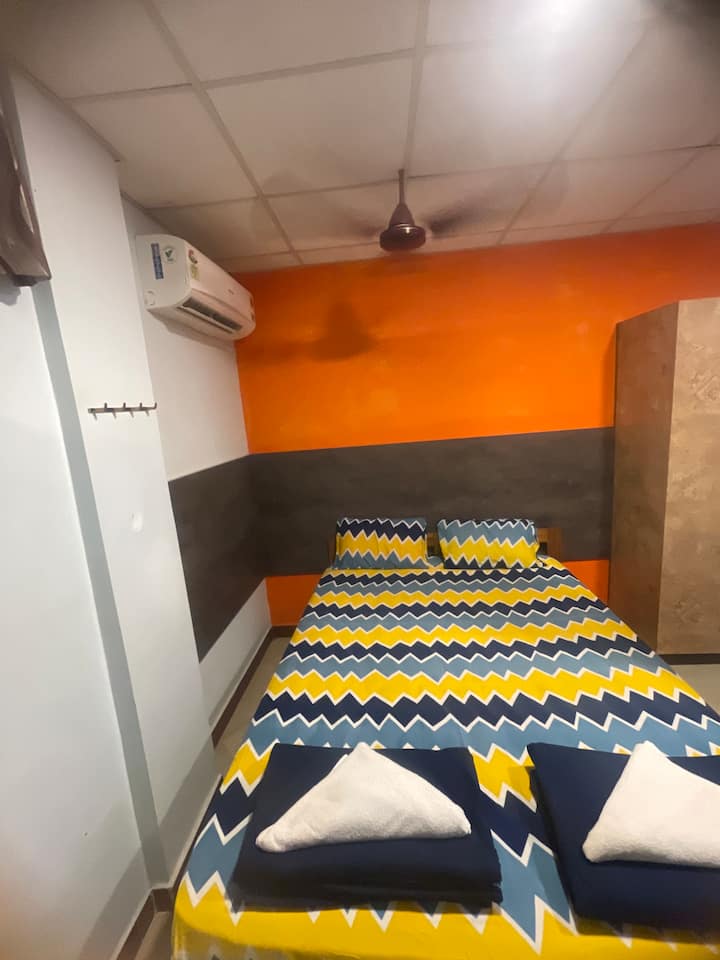 Budget Friendly Secure Hygienic Homestay Available - Kumbakonam