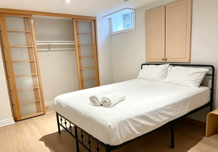Cozy Basement Room Shared Bath Quiet Area - Markham