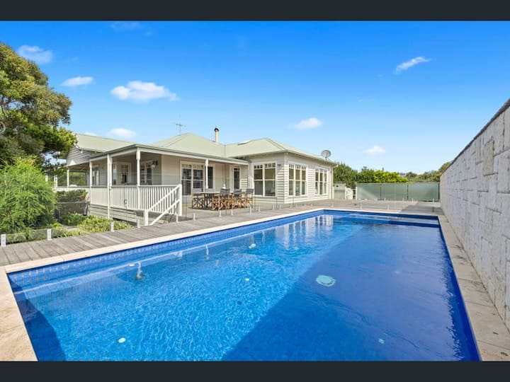 Poolside At Parkside - Portsea
