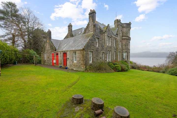 Cats Whiskers Cottage At Cats Castle - Loch Lomond