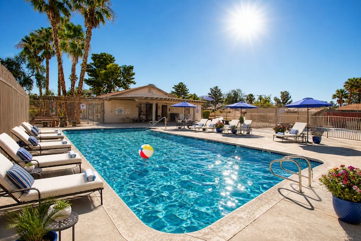 Stylish Vegas Retreat | Pool + Quiet Rv Parking - Henderson, NV