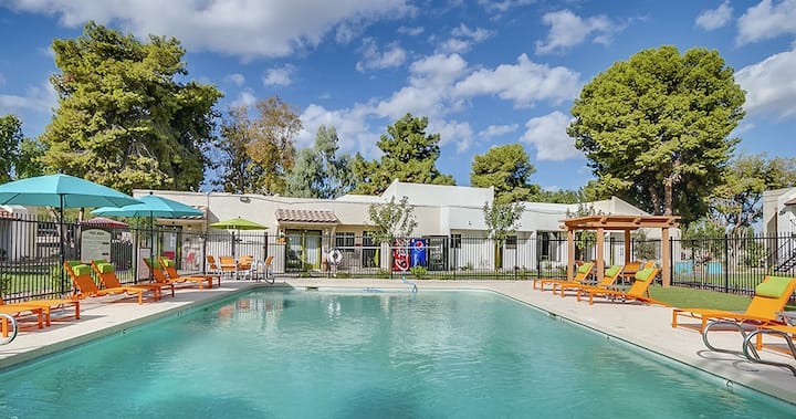 Modern Desert Stay Upstairs Unit Near Asu &Airport - Tempe, AZ