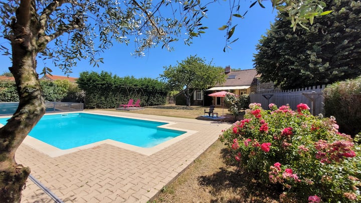 Maison De Charme 6 Personnes Avec Piscine - Challans