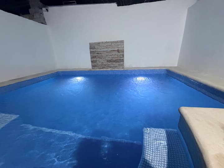 Casa Nueva, Con Alberca Para Que Te Relajes - Monclova