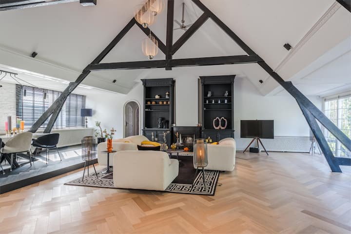 Exclusive 550m² Wellness Villa | 4 Br, Sauna & Gym - Schiedam