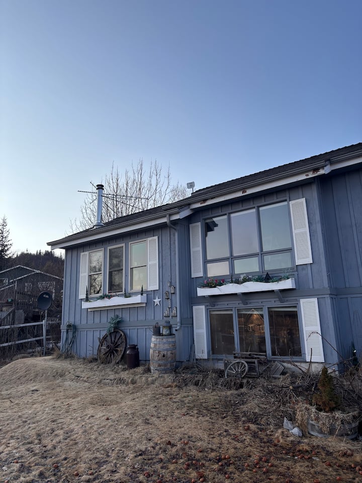 Elderberry House - Homer, AK