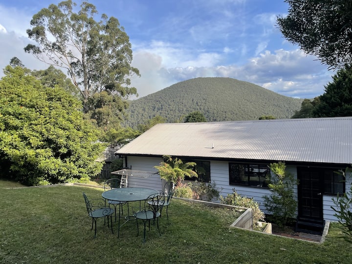 Serenity Now! - Currawong Rd