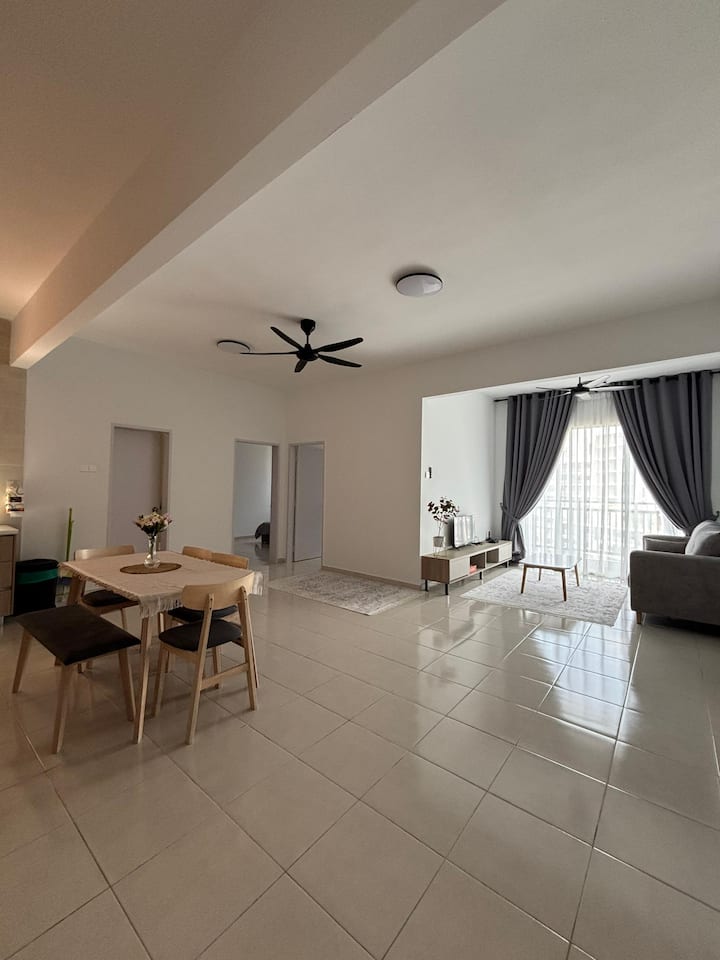 A&a Homestay @ Residensi Adelia 3 | Bangi Avenue - Beranang
