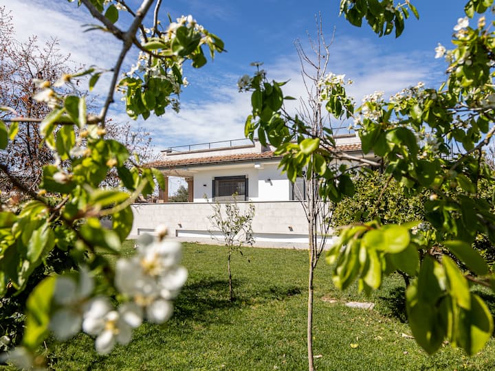 Refuge Méditerranéen | Villa Et Jardin Privé - Ardea