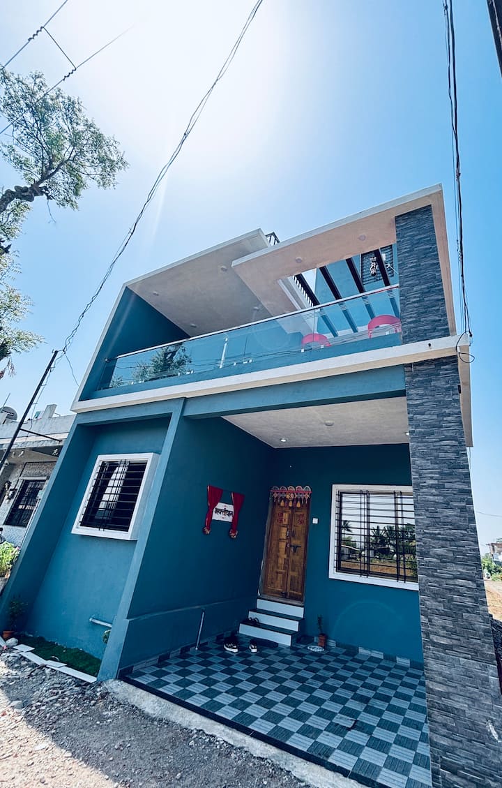 Rejuvenating Stay Near Mahalaxmi, Rankala, Jyotiba - Kolhapur