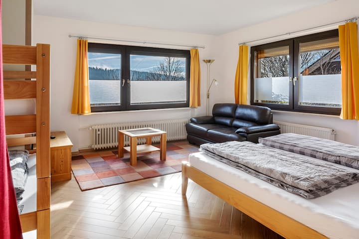 Haus Wintersonne - Fewo Luchs - Titisee-Neustadt