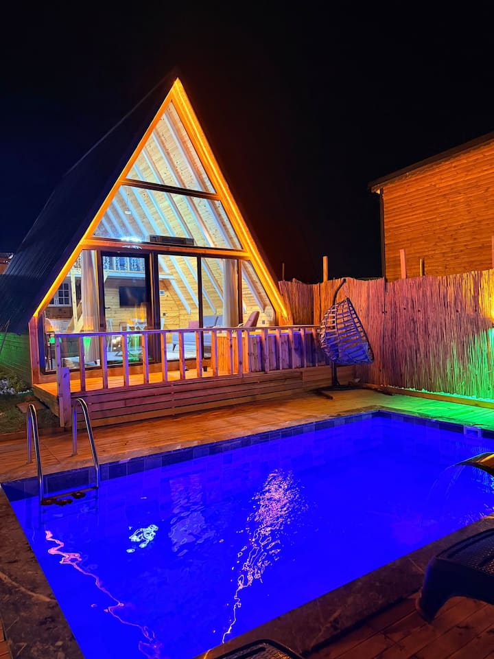 Havuzlu & Jakuzili ŞıK 1+1 Bungalov | ÖZel Bahçeli - Sakarya