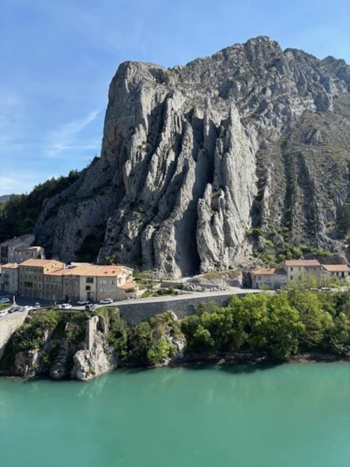 Studios Confort 8, Centre Ancien, Vue Imprenable - Sisteron