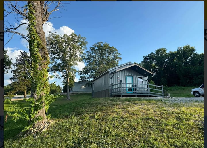 Desperado Town Cabin - Eminence, MO