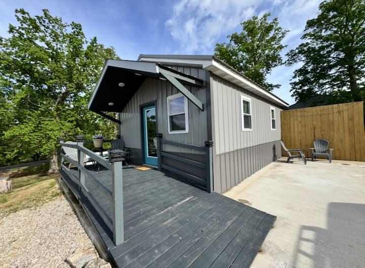 Desperado Town Cabin - Eminence, MO