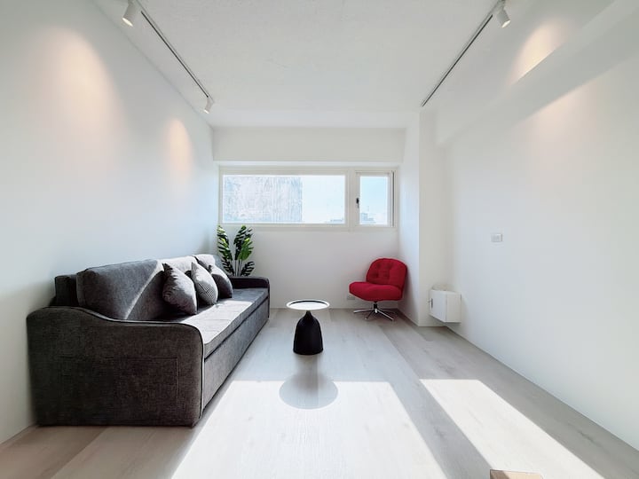 *Brand New*4br/spacious/sleep 8/daan/near 101 - Taipei