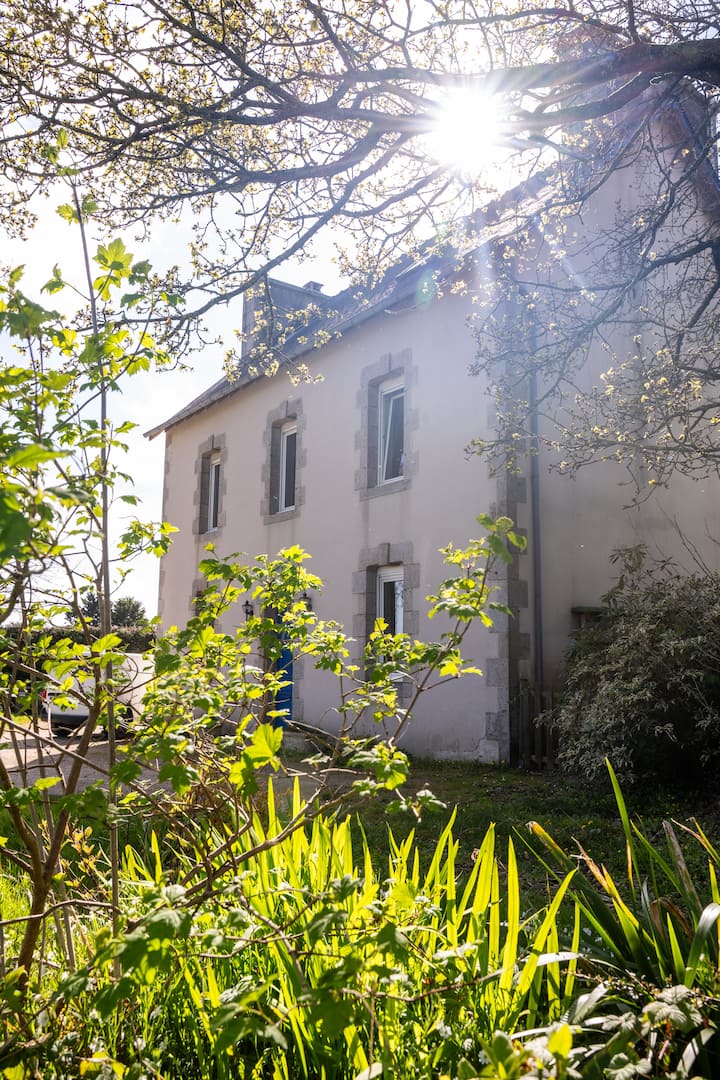 Grande Maison Pour 8 à 10 Pers, 10 Min De La Côte. - Santec