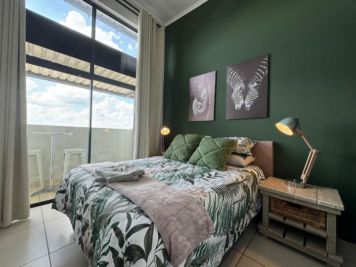 Stay @ The Fourways Collection - Midrand