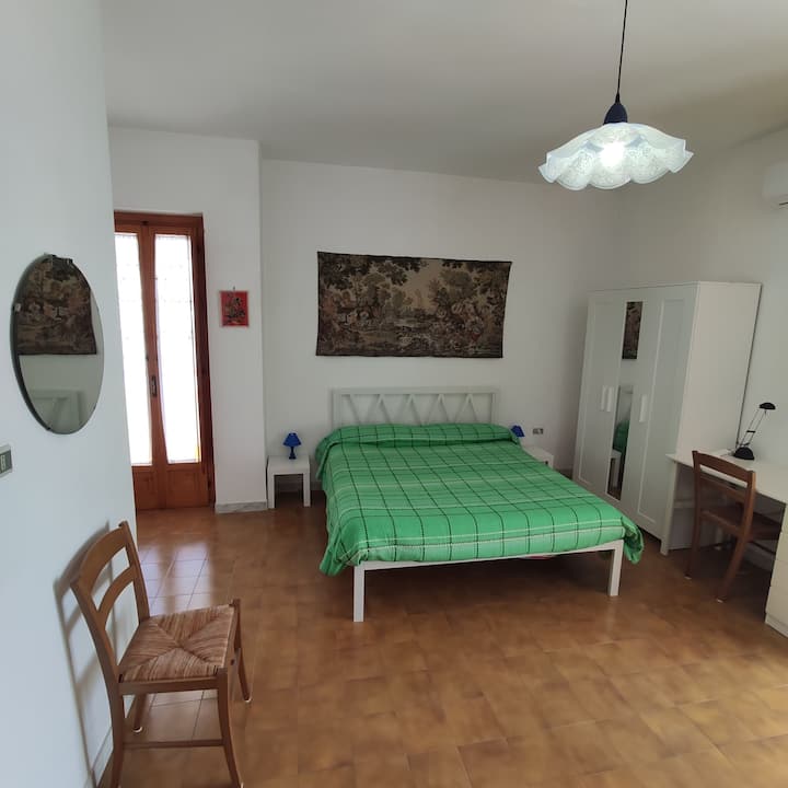 Comodo Appartamento In Centro Paese. - Vieste