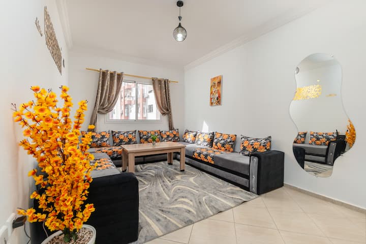 City Center Comfort | 2br, Terrace & Netflix - Agadir