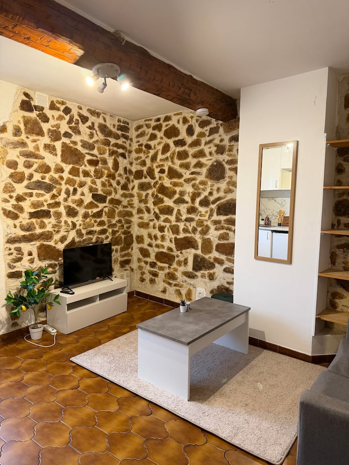 Studio Au Centre Ville De La Crau - La Crau