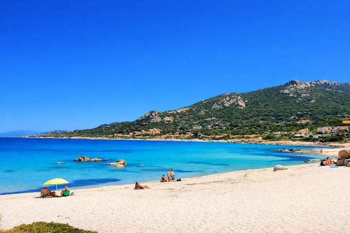Studio Climatisé, Plage 100m, Parking Gratuit. - Algajola