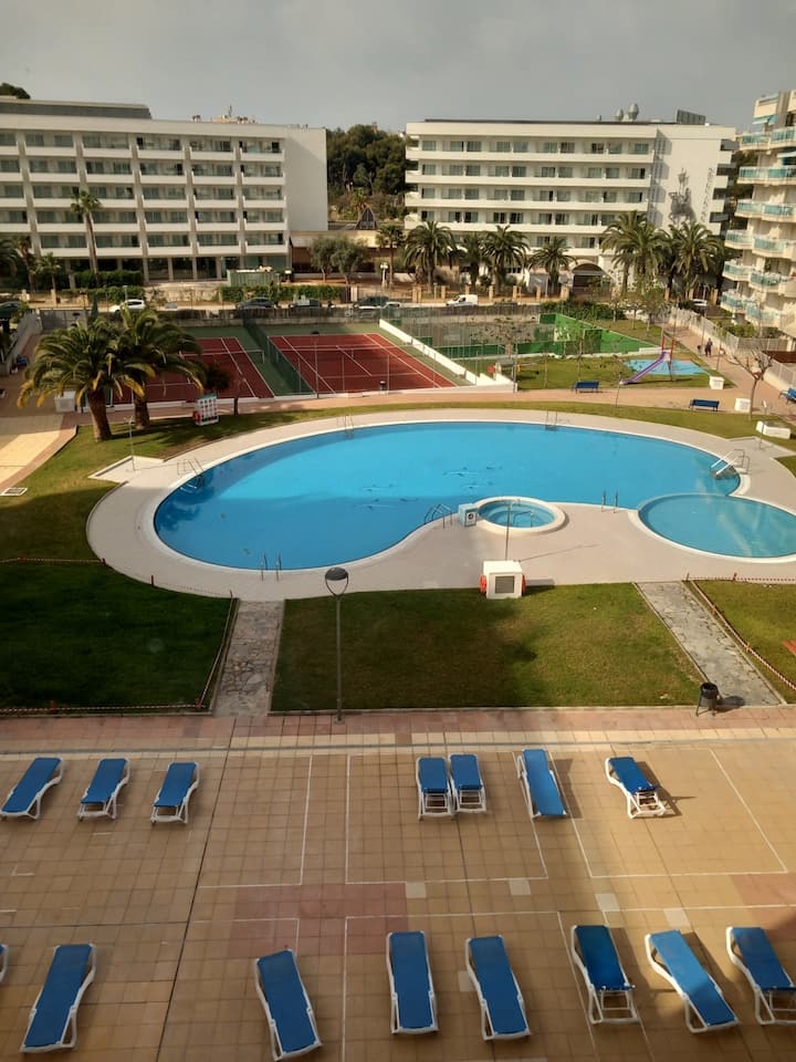 Apartamento Con Piscina, Pádel Y Parking En Salou - Salou
