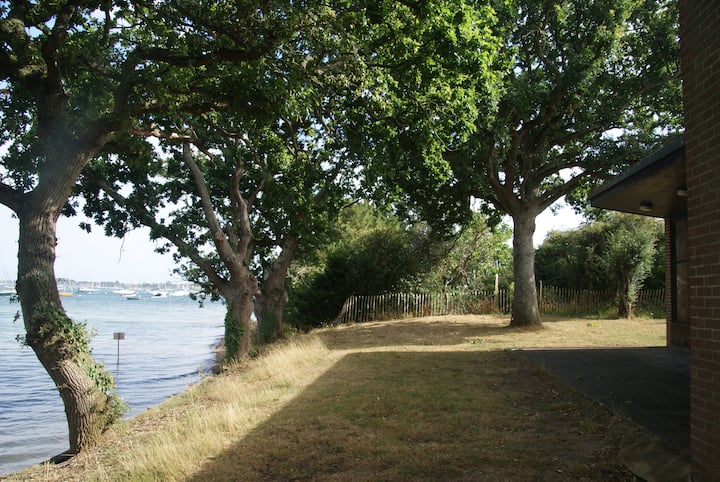 Cobnor Harbour Retreat - Chichester