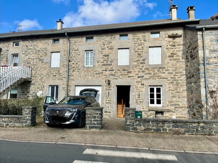 Maison De Campagne Familiale - Haute-Loire