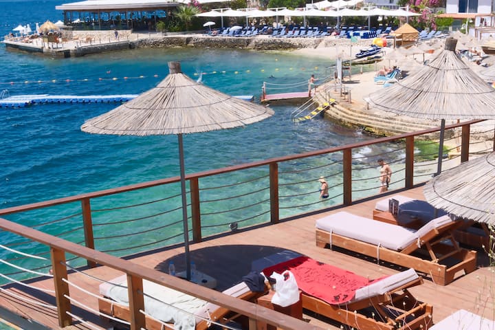 Beachfront Luxury Retreat - Private Pool & Beach - Albania