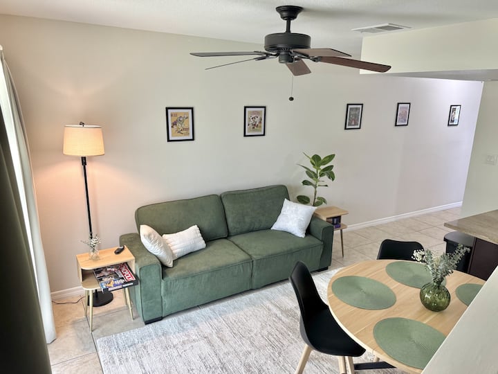 Cozy Family Townhome With Pool Near Disney - Kissimmee, FL