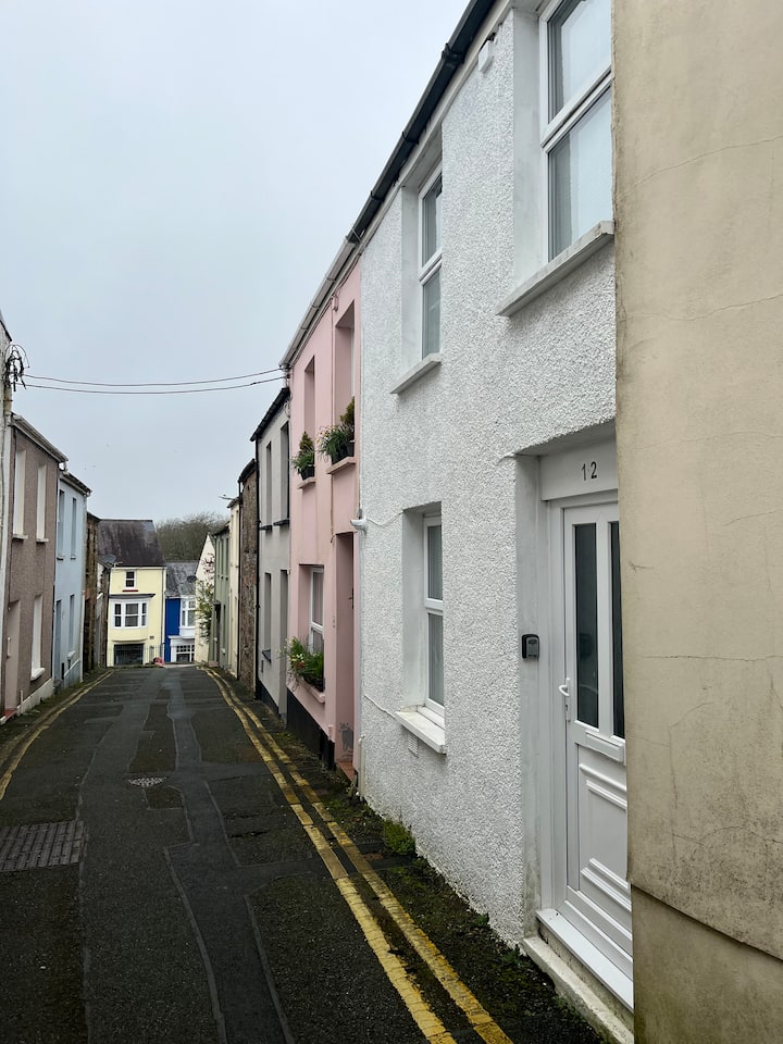 2 Bed House, Haverfordwest - Haverfordwest