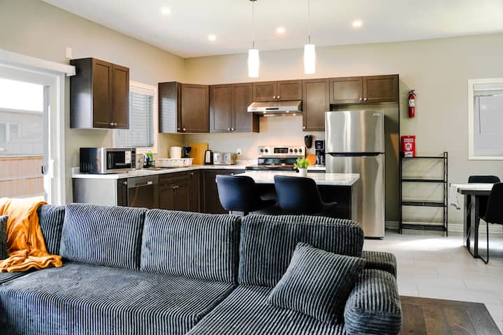 Modern Home, Near Niagara Falls, Free Parking - 웰랜드