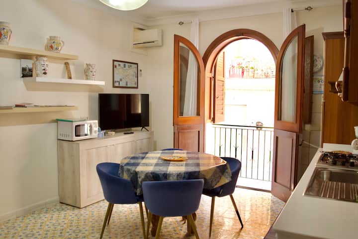 Mikros Apartment, Seaside In Centro - Superhost - Giardini-Naxos