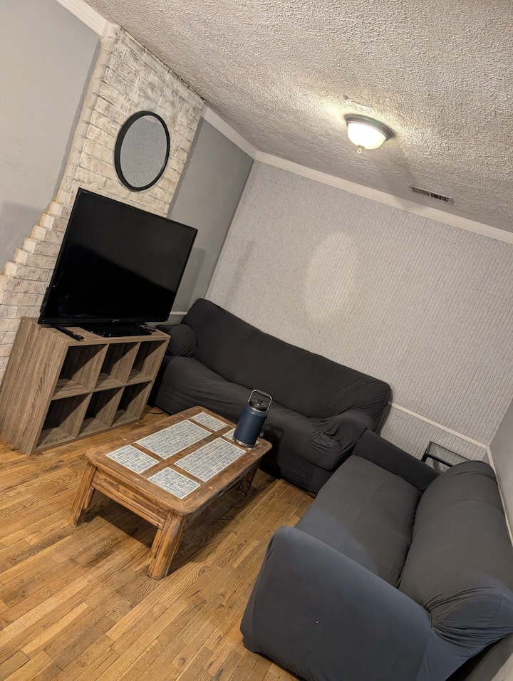 Cozy/safe Centrally-located Apartment - Albuquerque, NM
