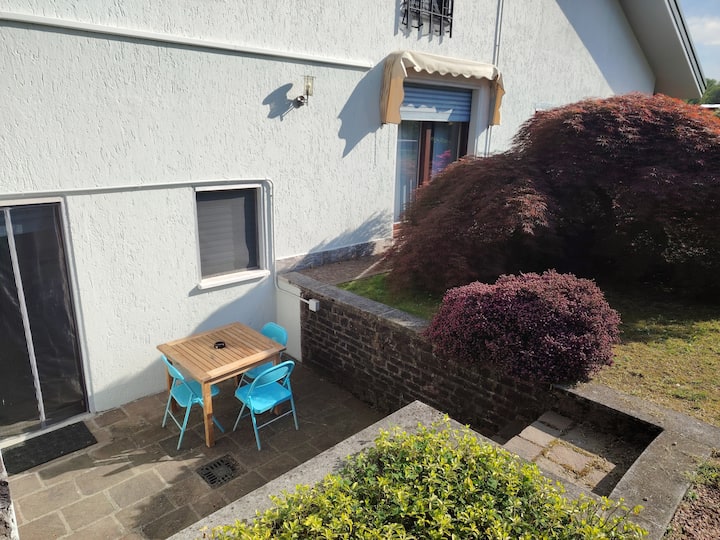 Azalea Apartment Away From Noise - Varese