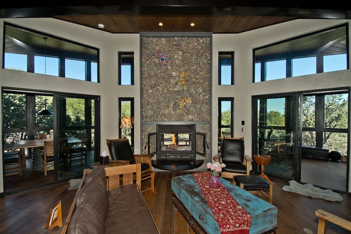 Lovers Way Treehouse Retreat-views, Private, Quiet - Crestone, CO