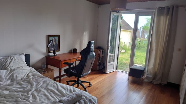 Chambre Entrée Privée, Terrasse Et Jardin - Cergy