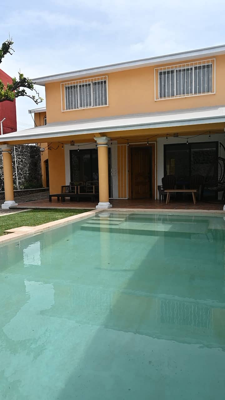 Casa Con Alberca Privada En Cuernavaca - Mexico