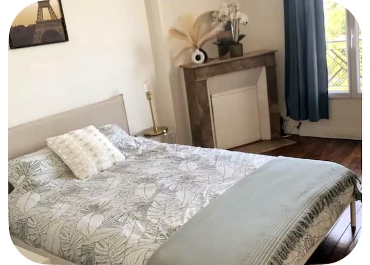 Carnet2voyages Gennevilliers|studio Budget Confort - Gennevilliers