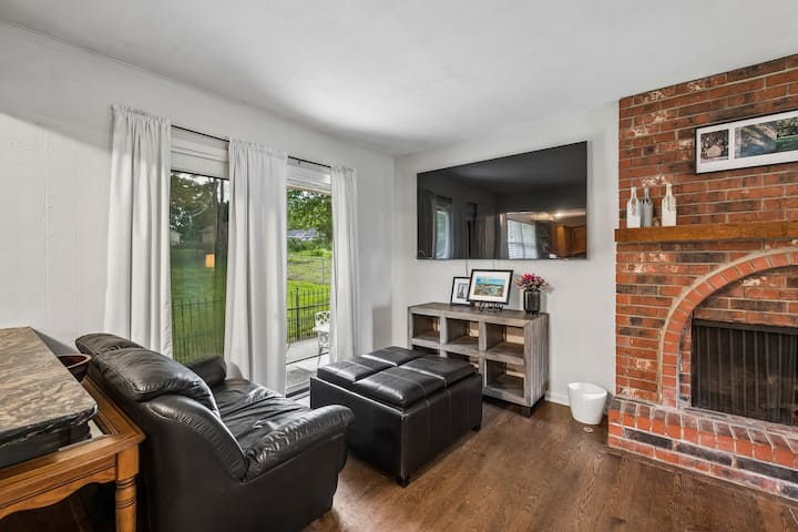 Near World Cup, Multiple Living Rooms+tvs, Sleeps6 - Independence, MO