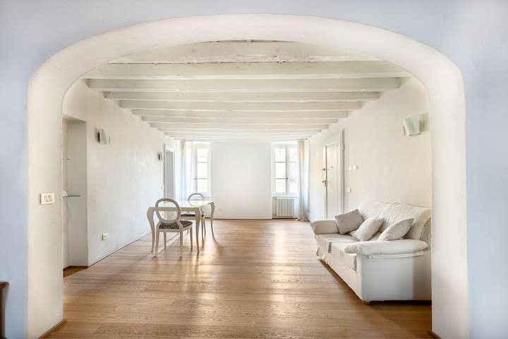 Elegante Casa In Centro Storico - Brescia