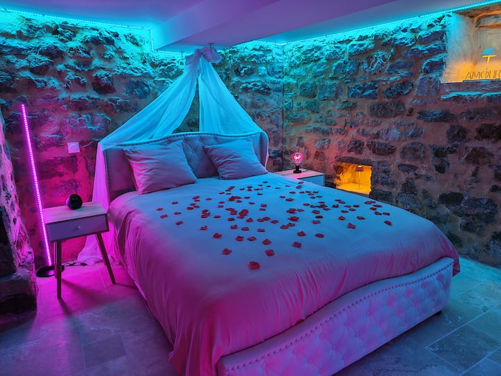 L'envoûtante, Suite Loveroom Jacuzzi Romantique - Lorgues