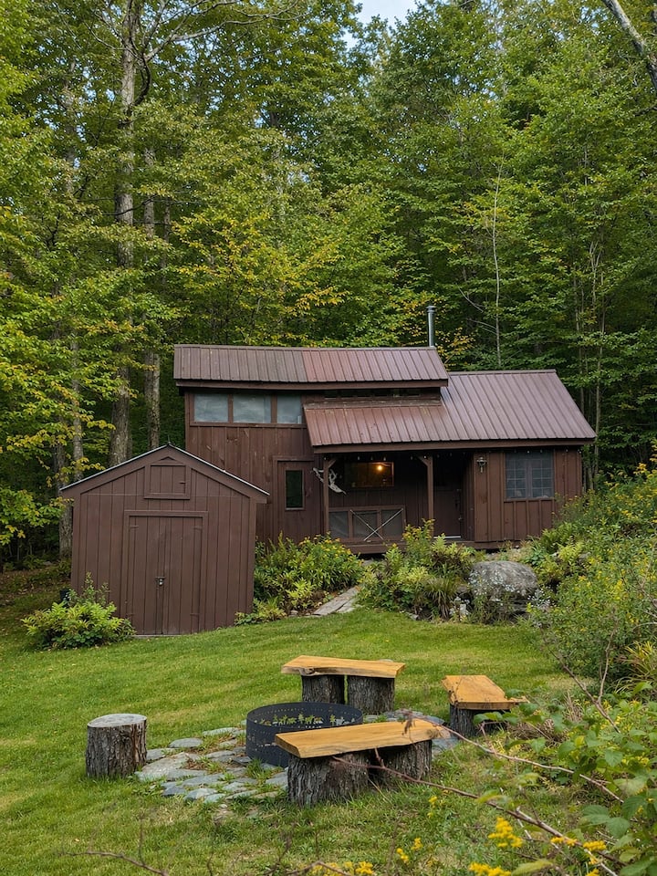 New Listing - Tiny Cabin In Woods, Mins To Mtns - Stratton, VT