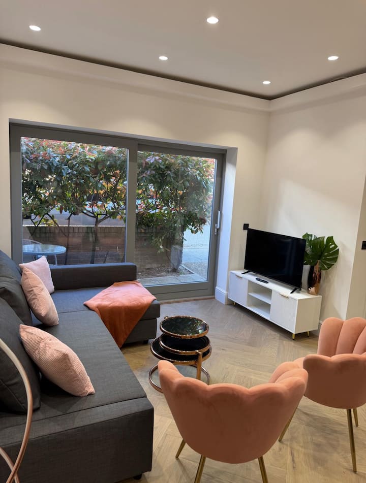 Modern O2 Area Stay - Greenwich