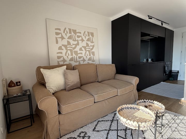 Logement Calme Avec Terrasse Et Parking Privée - Nozay