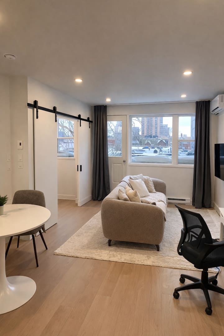 Stylish 1br Oasis | Mcgill Area - Montreal