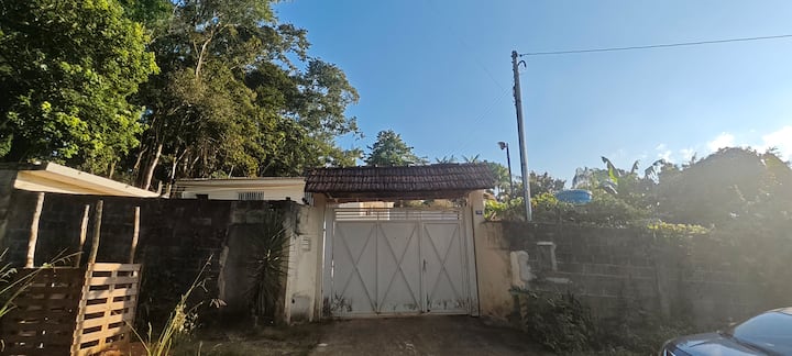 Chácara Em Guarulhos

Com Piscina E Churrasqueira - グアルリョス